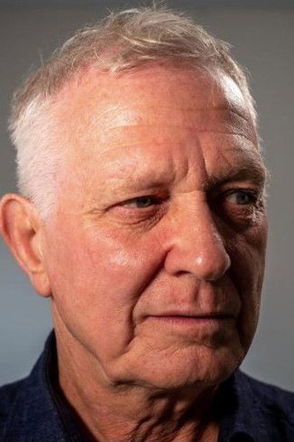 Meet the Cast of About a Boy | Movie Info