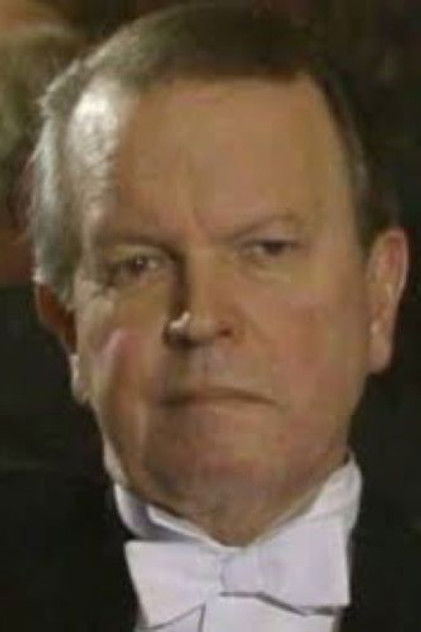 Meet the Cast of The Young Ones - Your Ultimate Guide