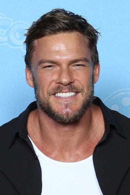 认识 Alan Ritchson 的演员阵容