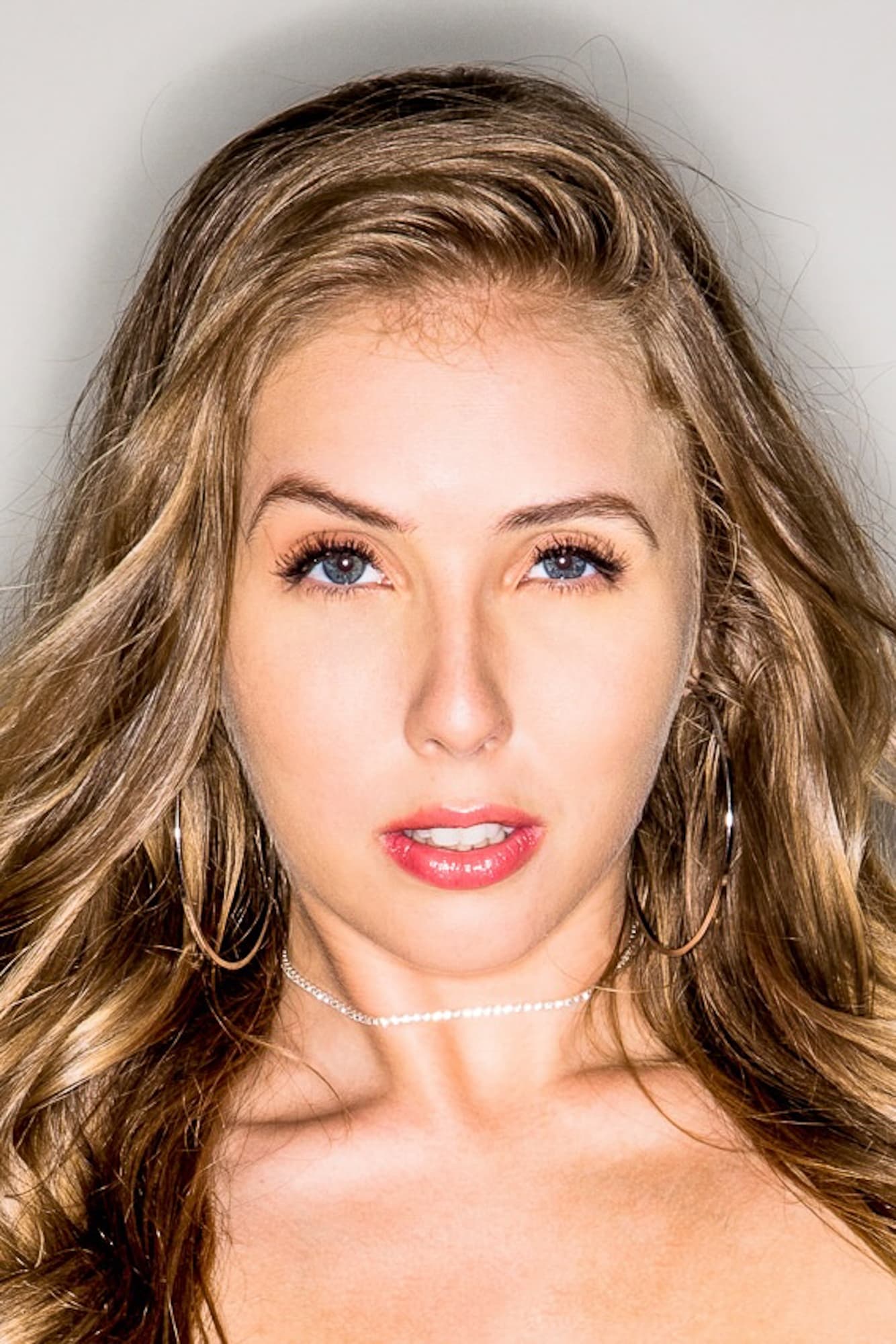 Lena Paul Profile Images — The Movie Database Tmdb