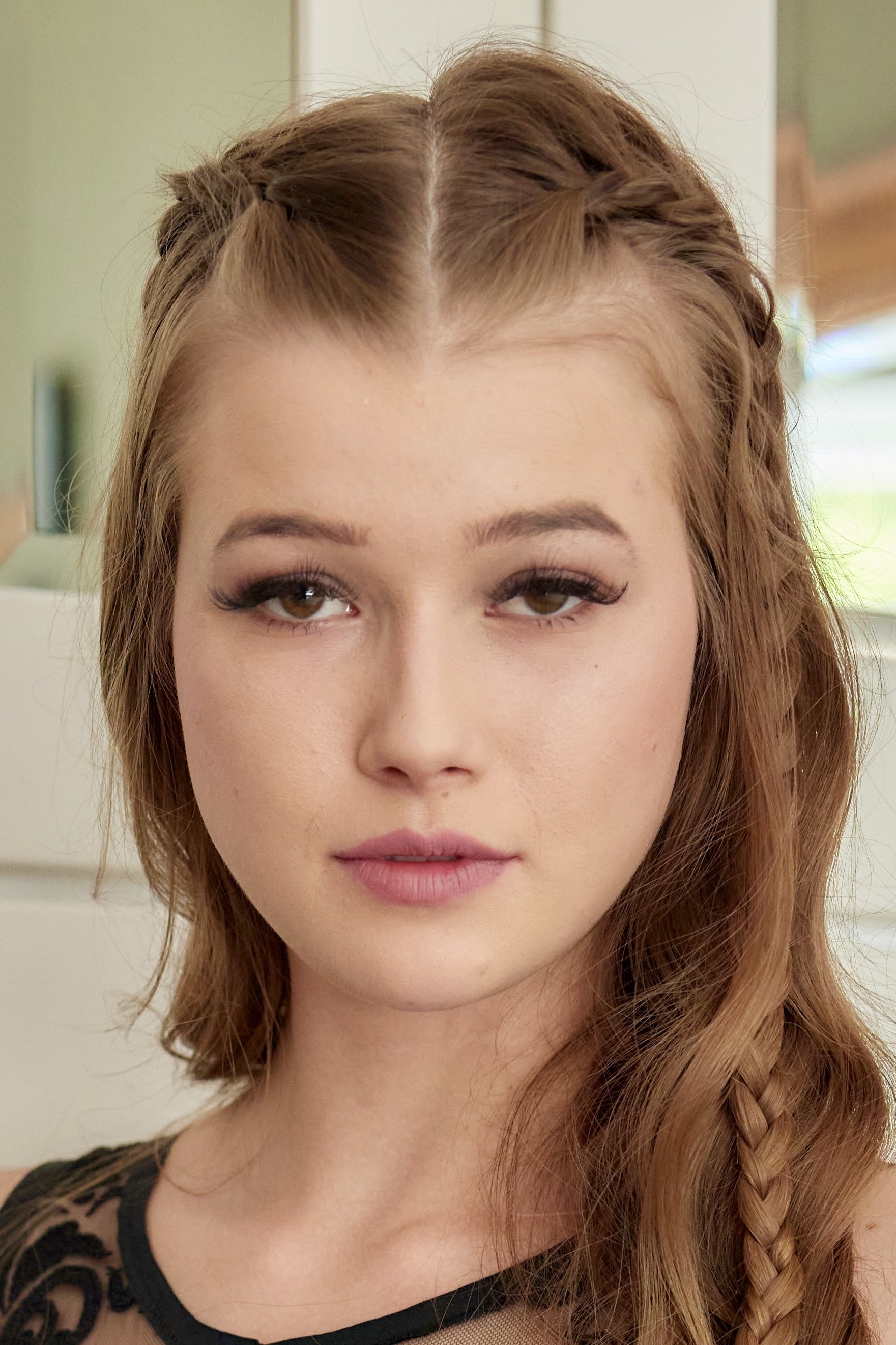 Olivia Sparkle Profile Images — The Movie Database Tmdb
