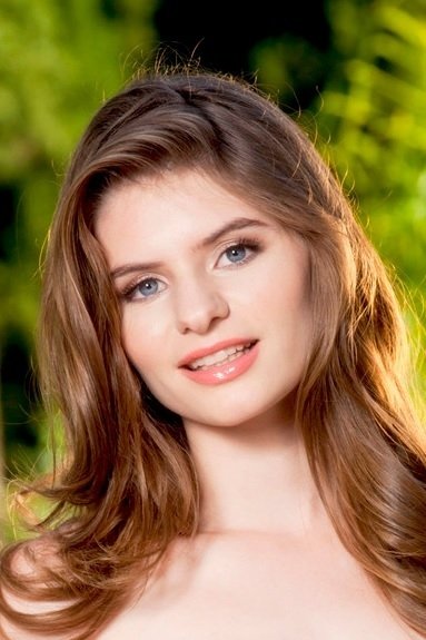 Alice March фото
