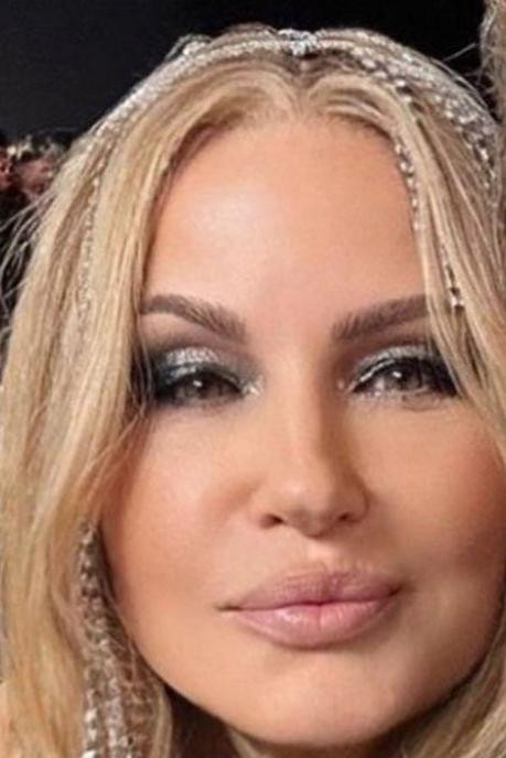 Jennifer Coolidge - Profile Images — The Movie Database (TMDB)