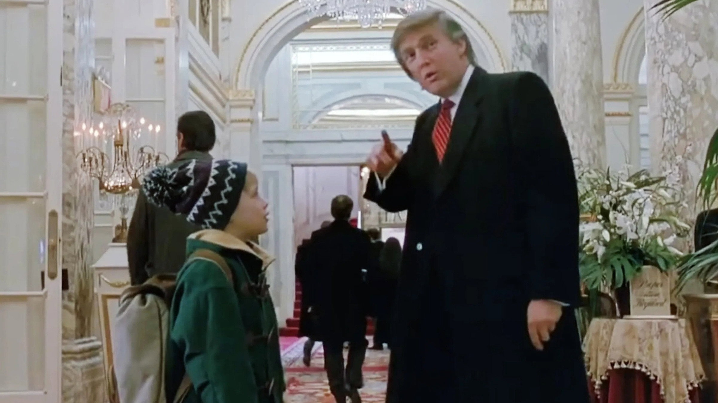 Home Alone 2: Lost in New York (1992) - Backdrops — The Movie Database ...