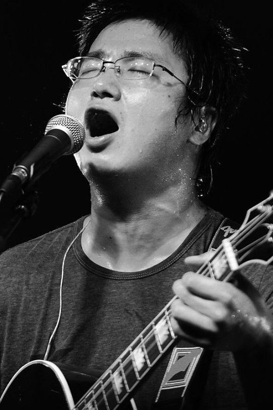 Li Zhi - Profile Images — The Movie Database (TMDB)