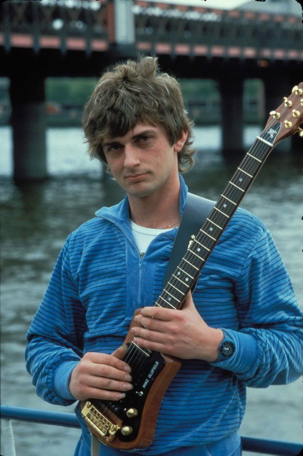 Mike Oldfield – Personer – Film . nu