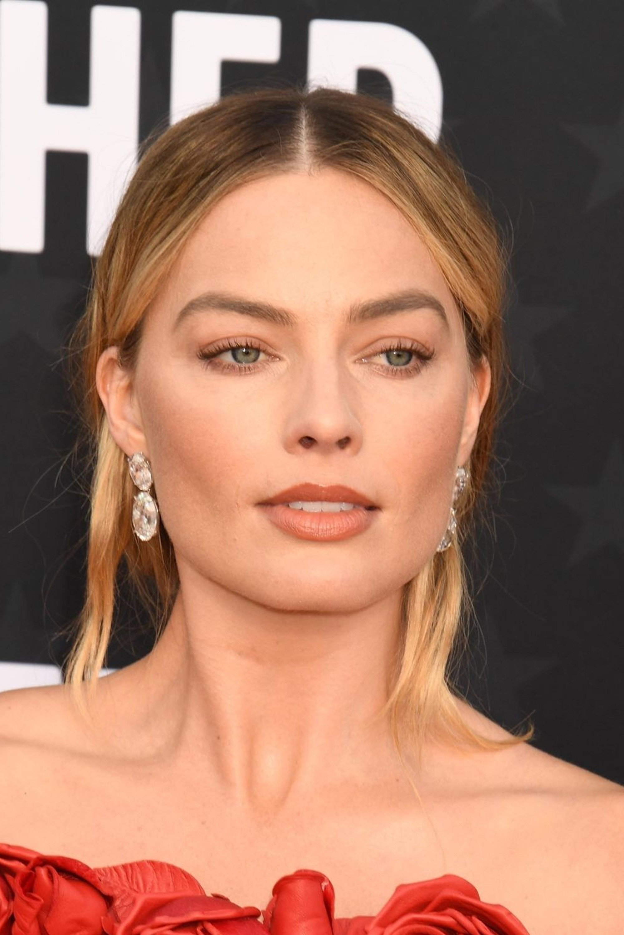Margot Robbie - Profile Images — The Movie Database (TMDB)