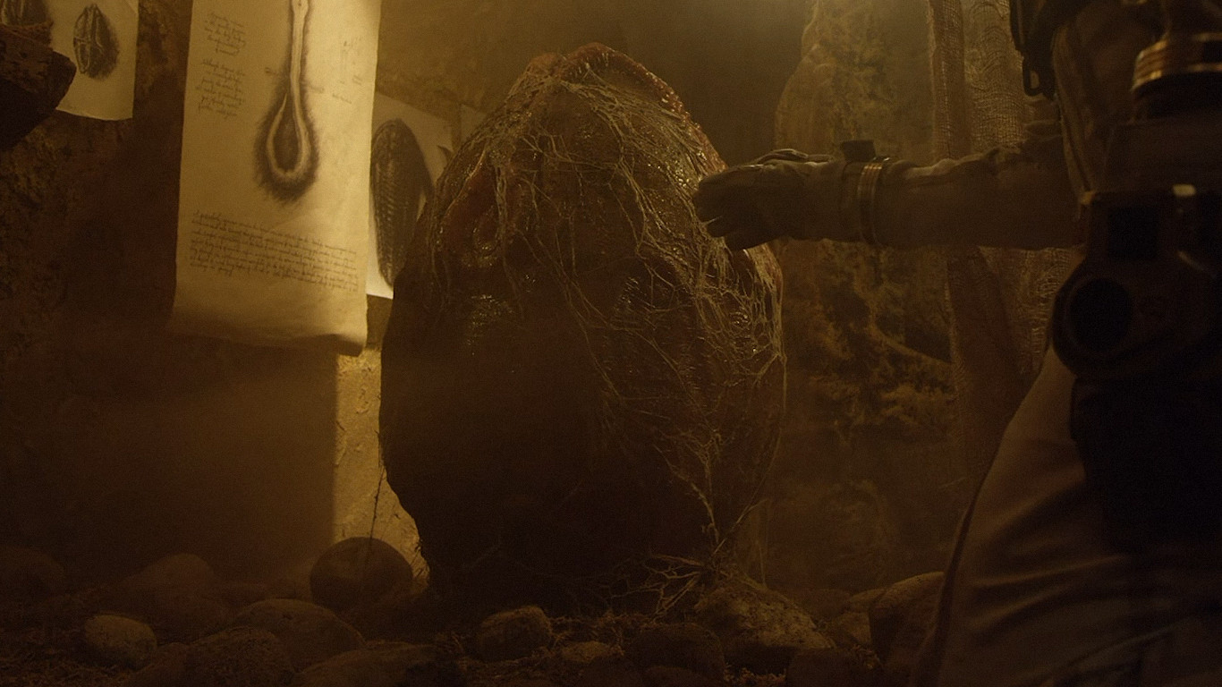 Alien: Covenant - Epilogue: David's Lab: Last Signs of Life (2019) - AZ ...