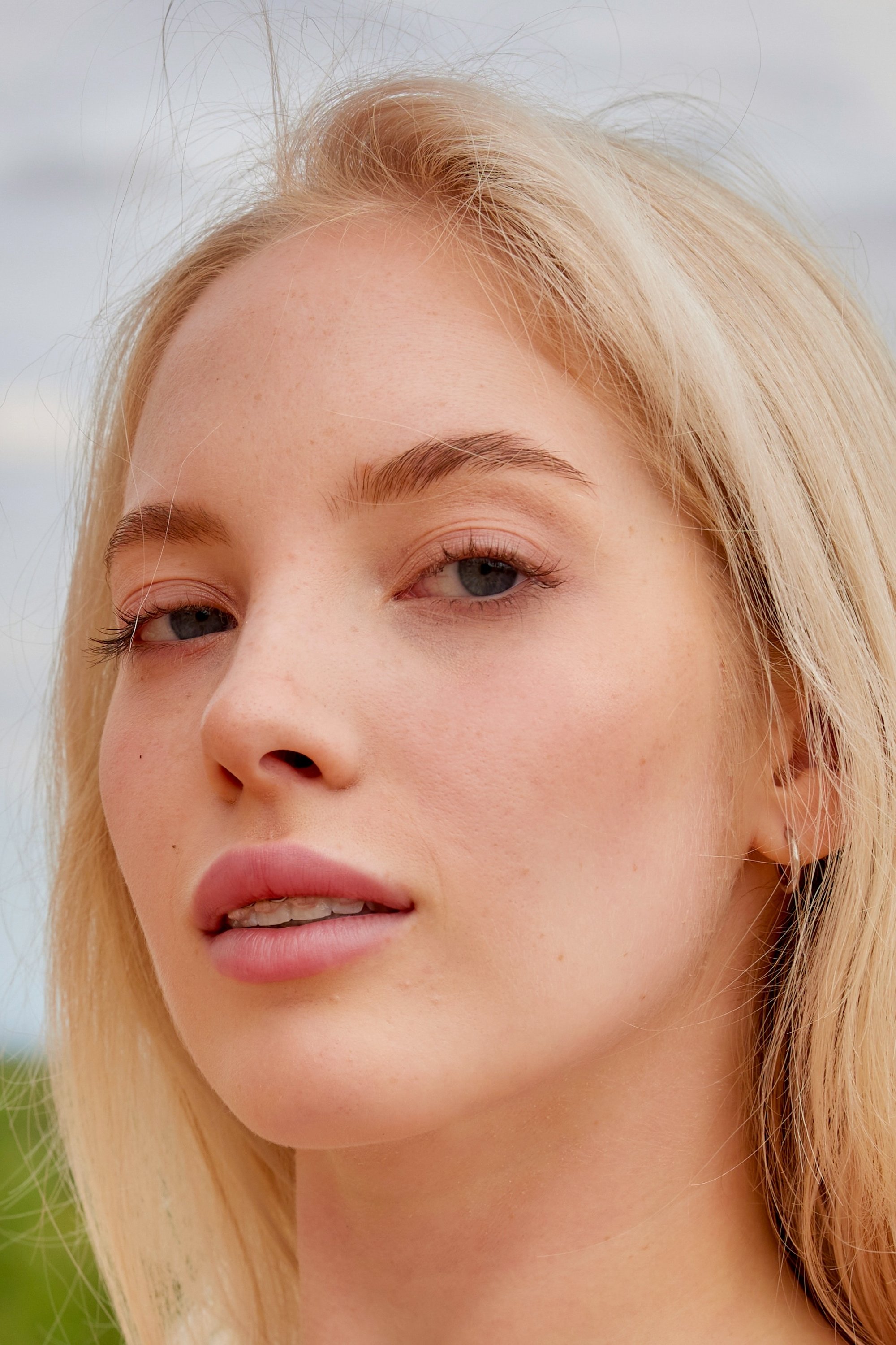 Bella Spark - Profile Images — The Movie Database (TMDB)