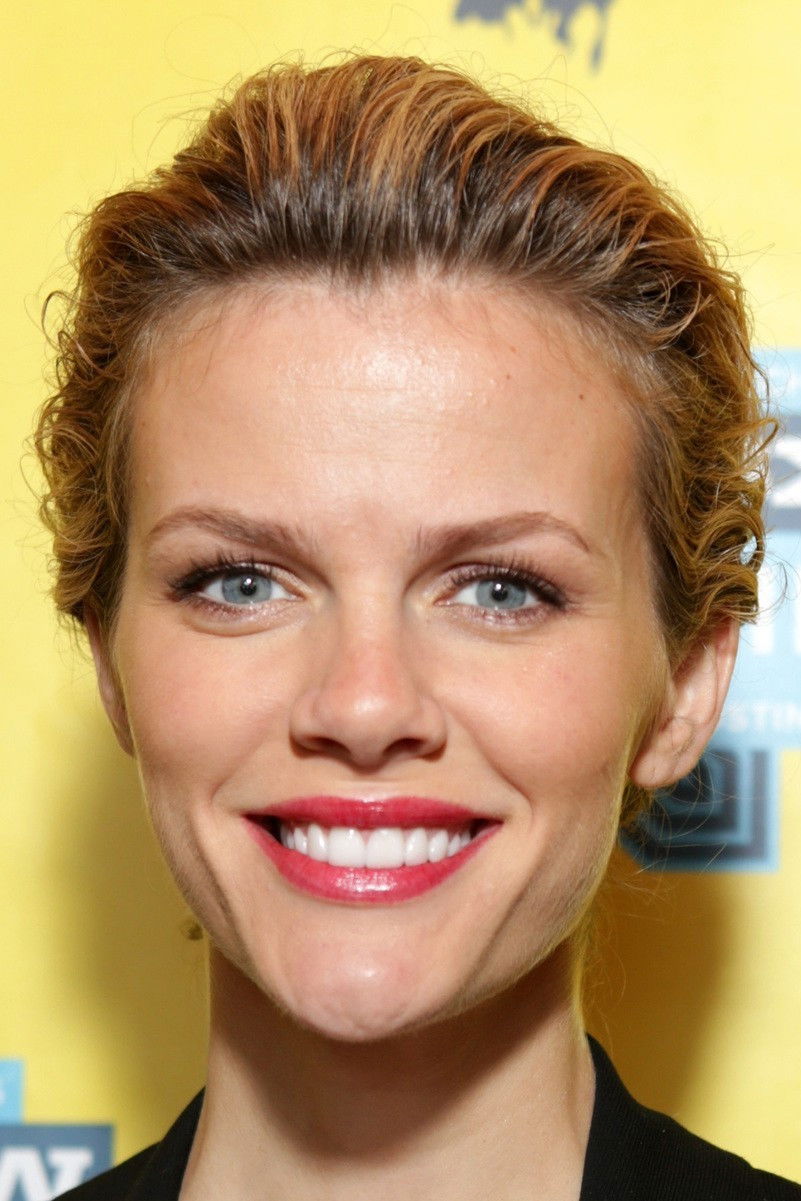 Brooklyn Decker - Profile Images — The Movie Database (TMDb)