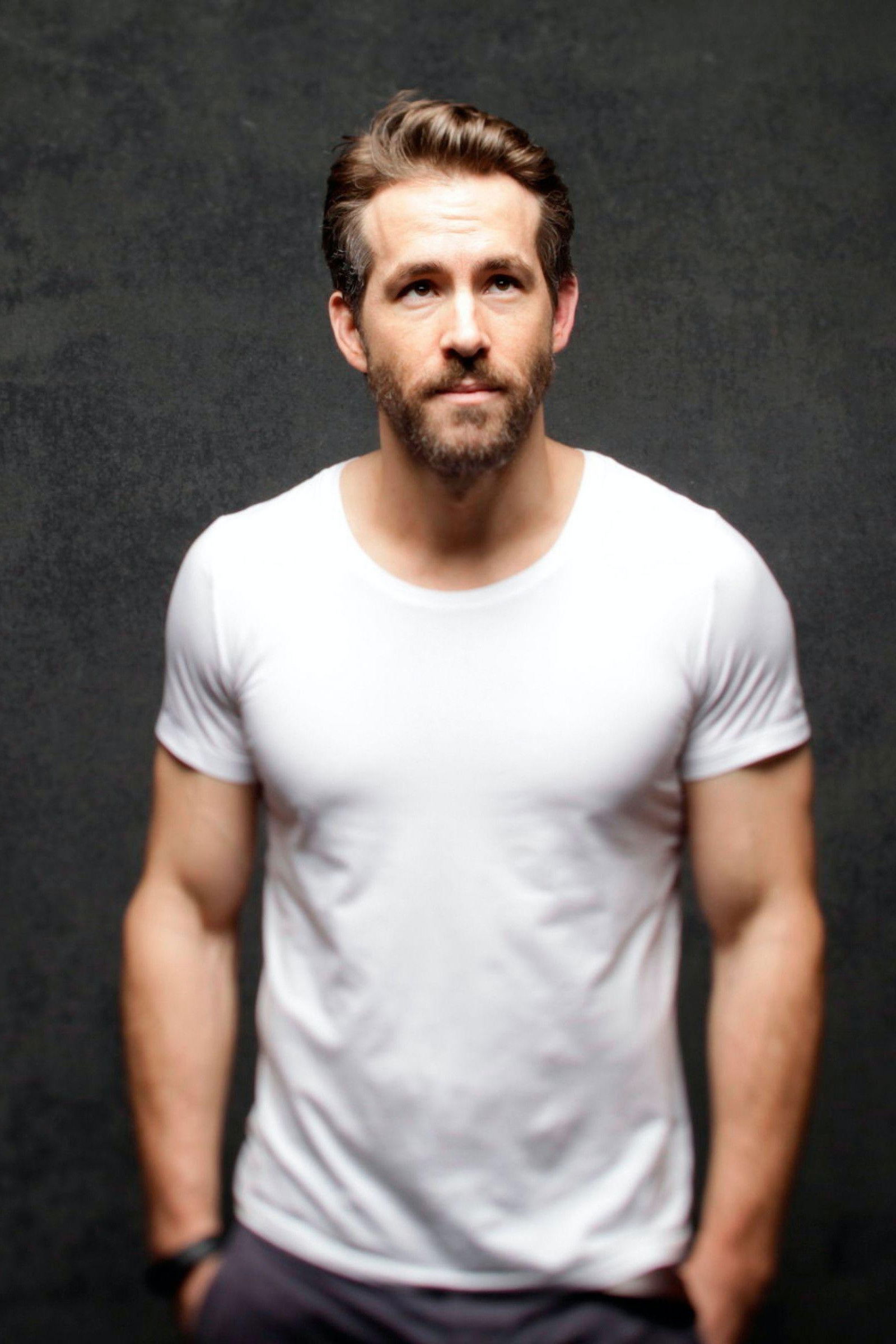 Ryan Reynolds - Profile Images — The Movie Database (TMDb)