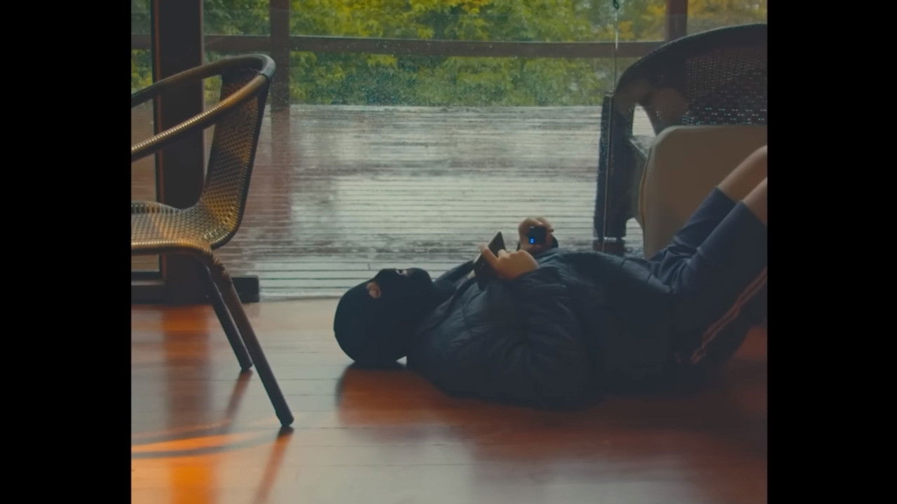 Validation: isolados por 7 dias para criar um álbum (2022) - Backdrops ...