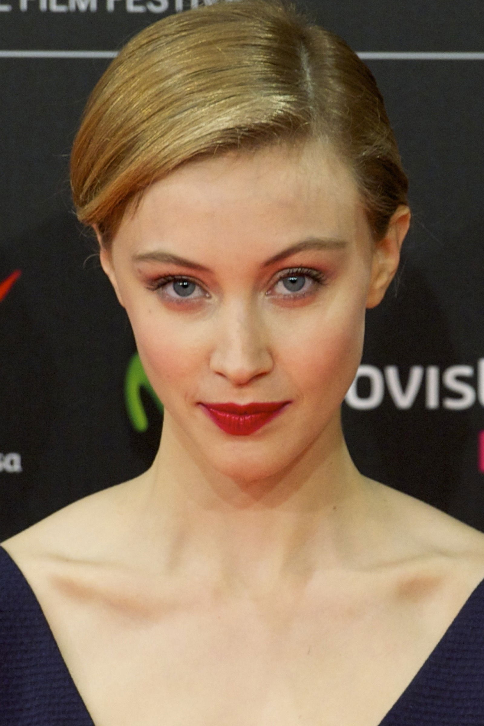 Sarah Gadon – People – Filmanic