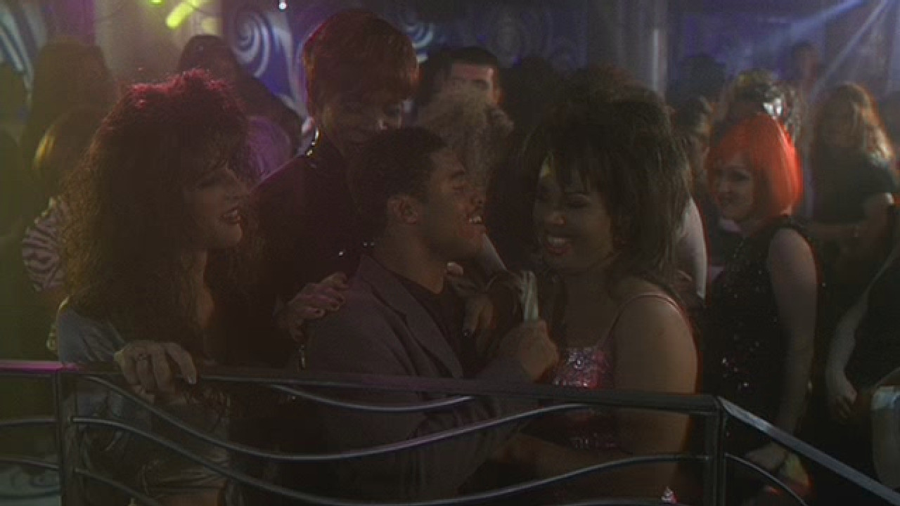 Woo | Film | Moviebreak.de