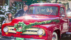 A Royal Christmas Ball (2017) — The Movie Database (TMDb)