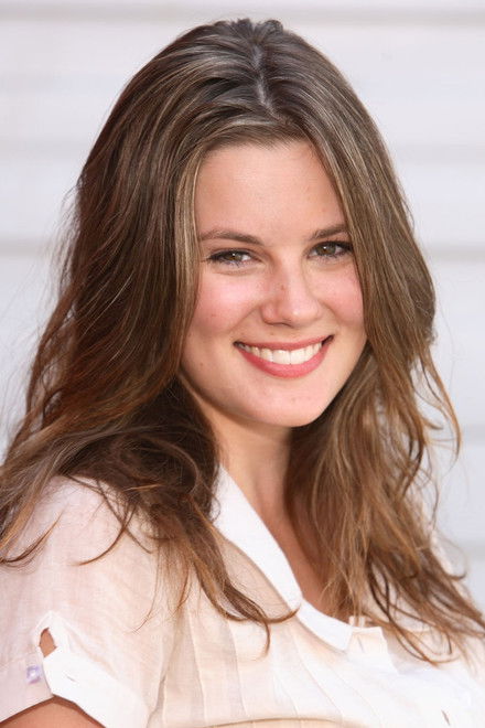 Chelsea Hobbs - Profile Images — The Movie Database (TMDb)